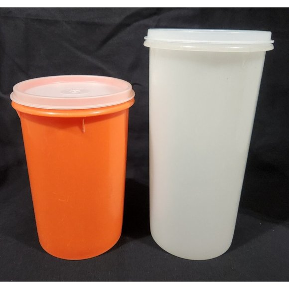 Tupperware | Kitchen | Tupperware Handolier Containers With Lids 48oz ...